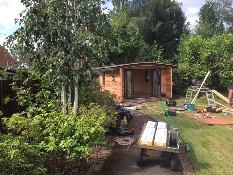 Cedar Cladding Garden Room, Hampshire – Garden Retreat