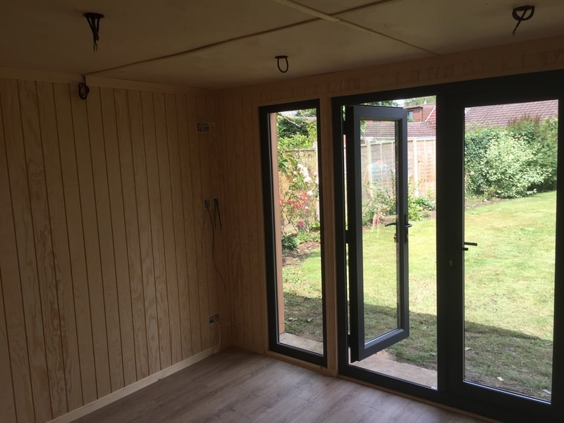 Cedar Cladding Garden Room, Hampshire – Garden Retreat