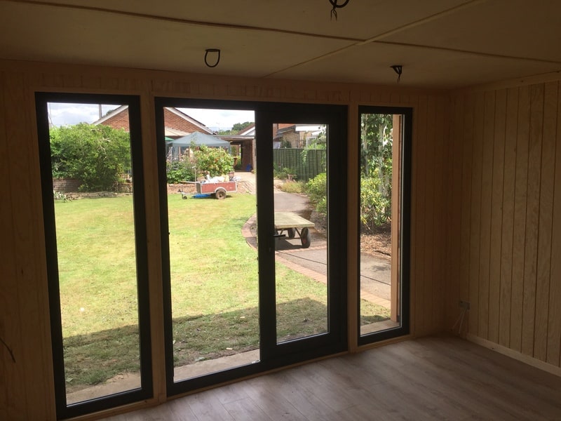 Cedar Cladding Garden Room, Hampshire – Garden Retreat