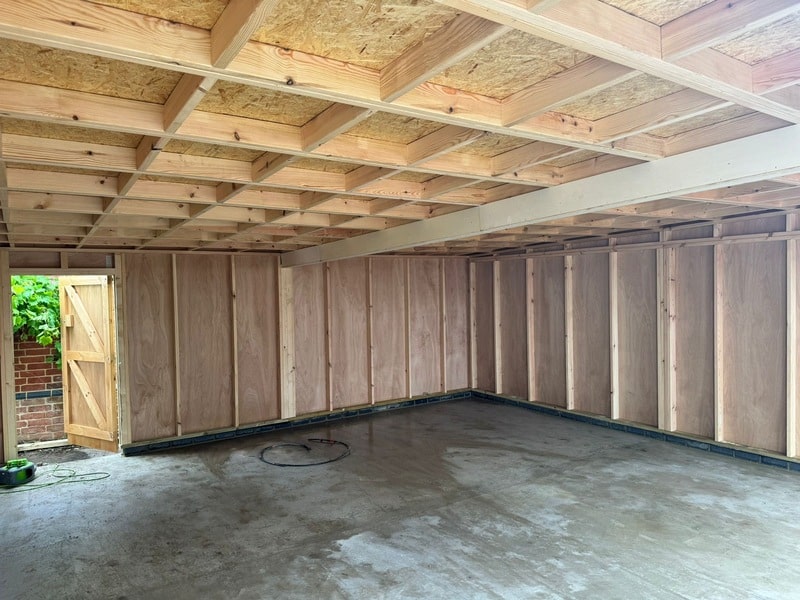 Timber Frame Garage – Garden Retreat